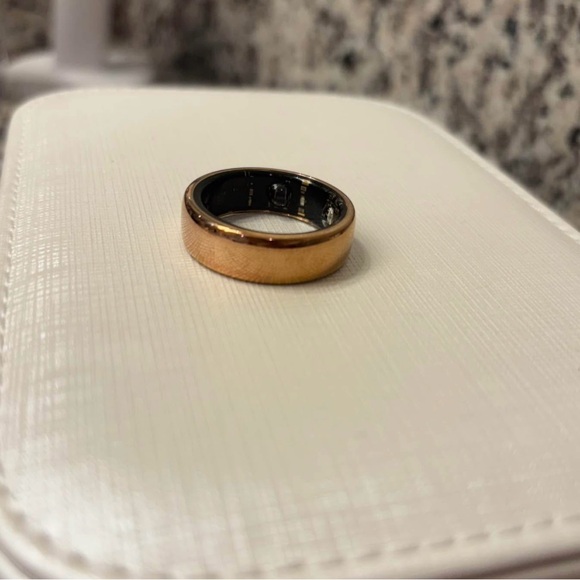 Oura | Wearables | Rose Gold Oura Ring | Poshmark